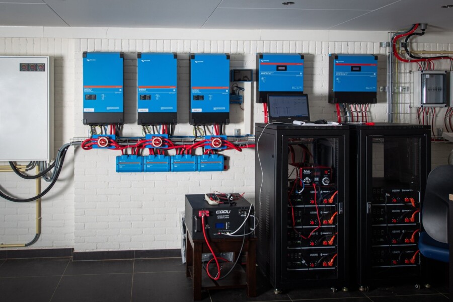 3x MultiPlus-II 48/5000/70-50 230V voor de prijs van 2 | Dynastart ...